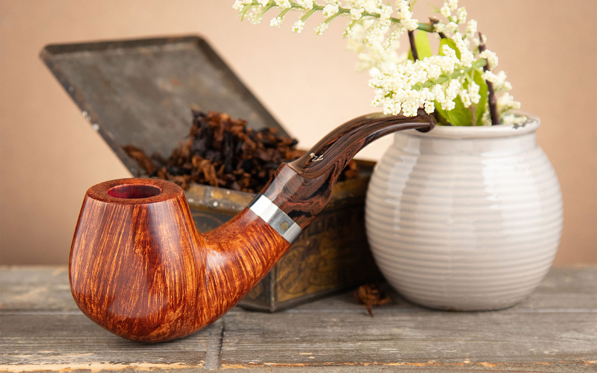 Pipe Smoking Desktop Backgrounds | Smokingpipes.com