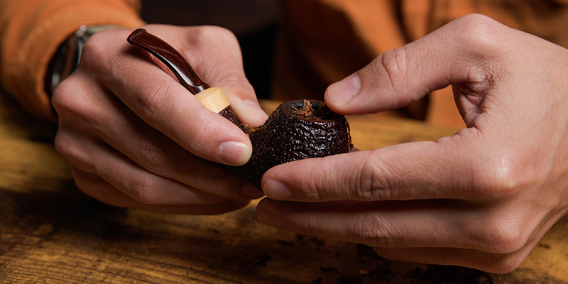 How to Prepare Cake-Cut Tobacco | Smokingpipes.com
