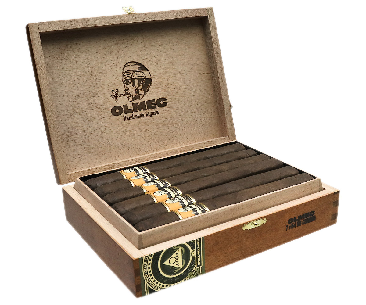 Olmec Maduro Doble Corona - Foundation Cigars | Smokingpipes